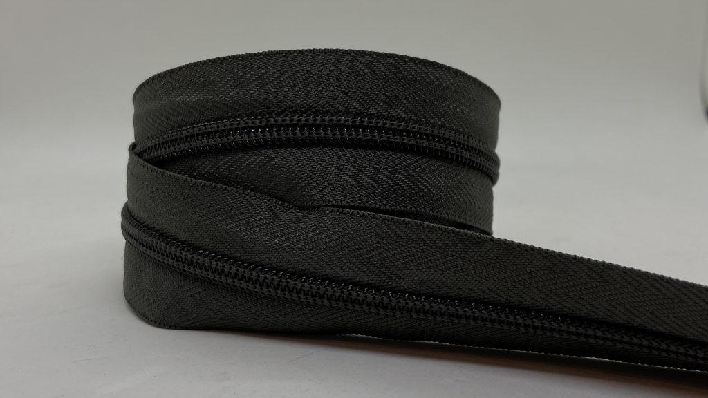 CIERRE PLASTIL 5 SEPARABLE DE 50CM – Star Cierres