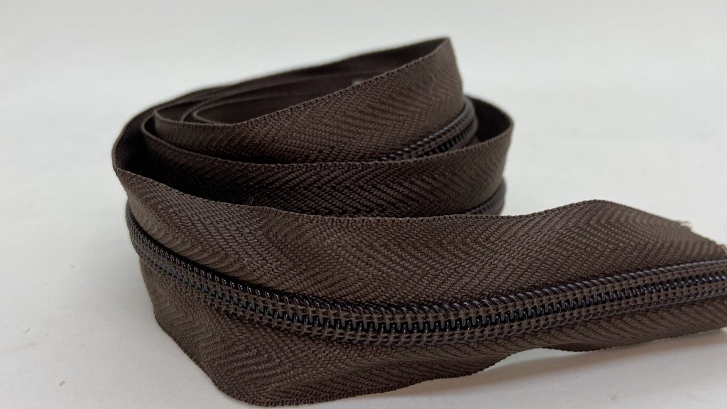 CIERRE PLASTIL 5 SEPARABLE DE 70CM – Star Cierres